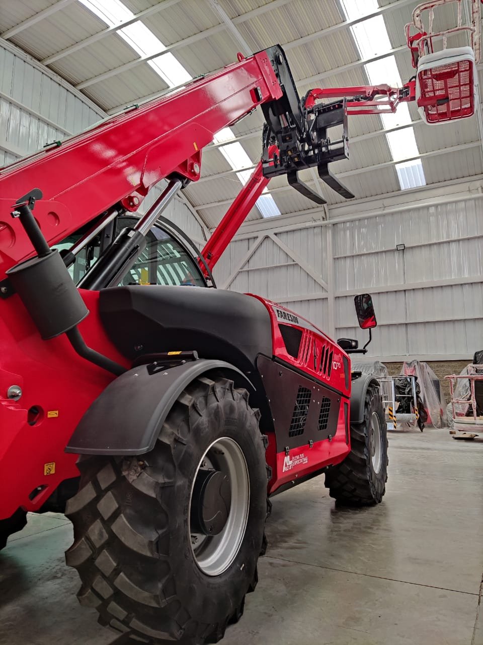 VENTA DE MANIPULADOR TELESCOPICO/TELEHANDLER EN COLOMBIA - CGB SAS